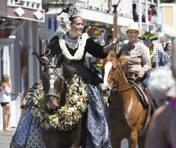 Kamehameha Day features Pa‘u units | News, Sports, Jobs - Maui News